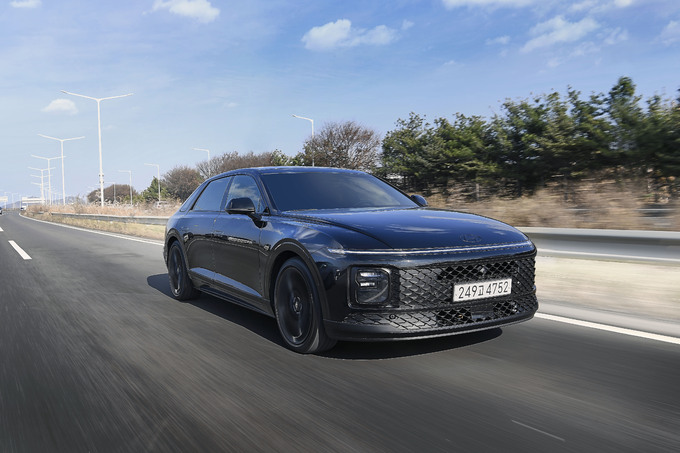 [시승기] GN7, ‘각 그랜저’의 현대적 탄생…놀라운 정숙성·승차감 “역시 그랜저”